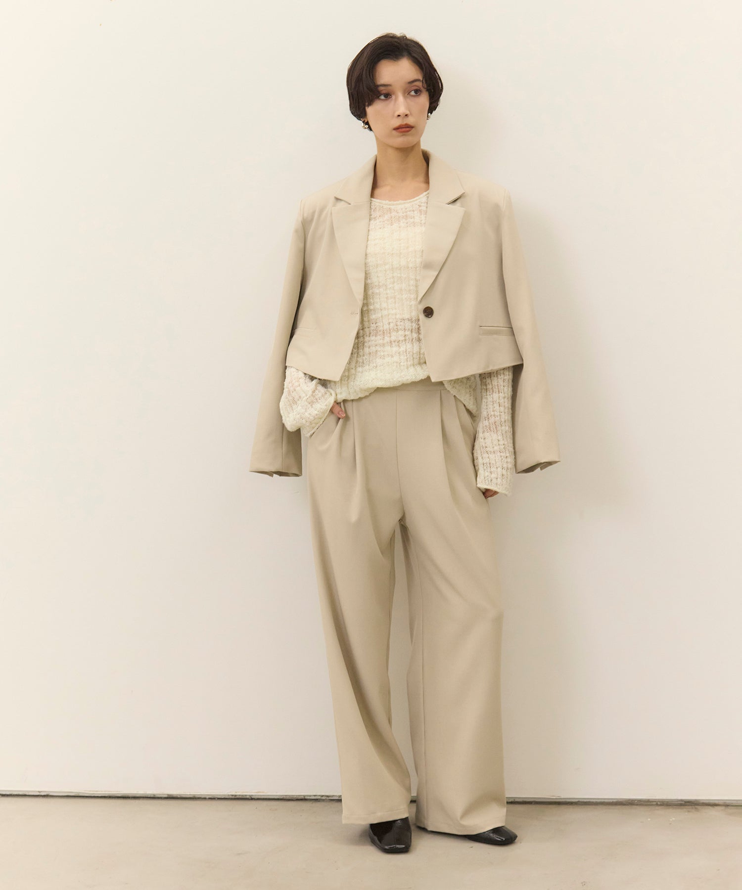 [2SET]Twill Cropped Tailored JK + Twill Tuck Slacks PT – MIELI INVARIANT