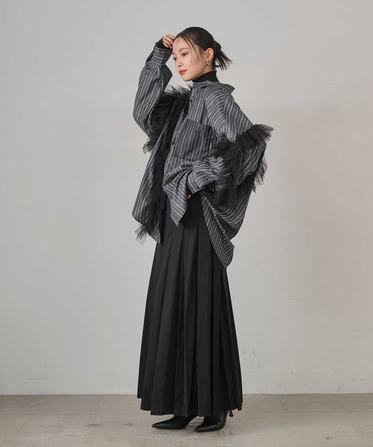[SET]Bubble Layer Stripe Shirt+W Tuck SENSU Pleat SK – MIELI INVARIANT